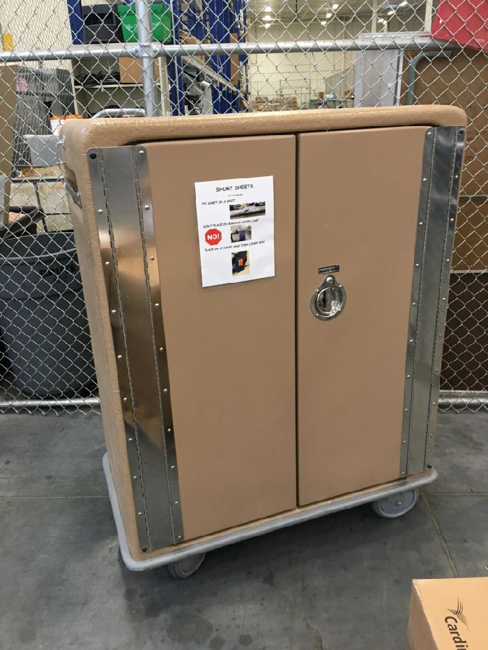 Locking Linen cart | Auction 1488